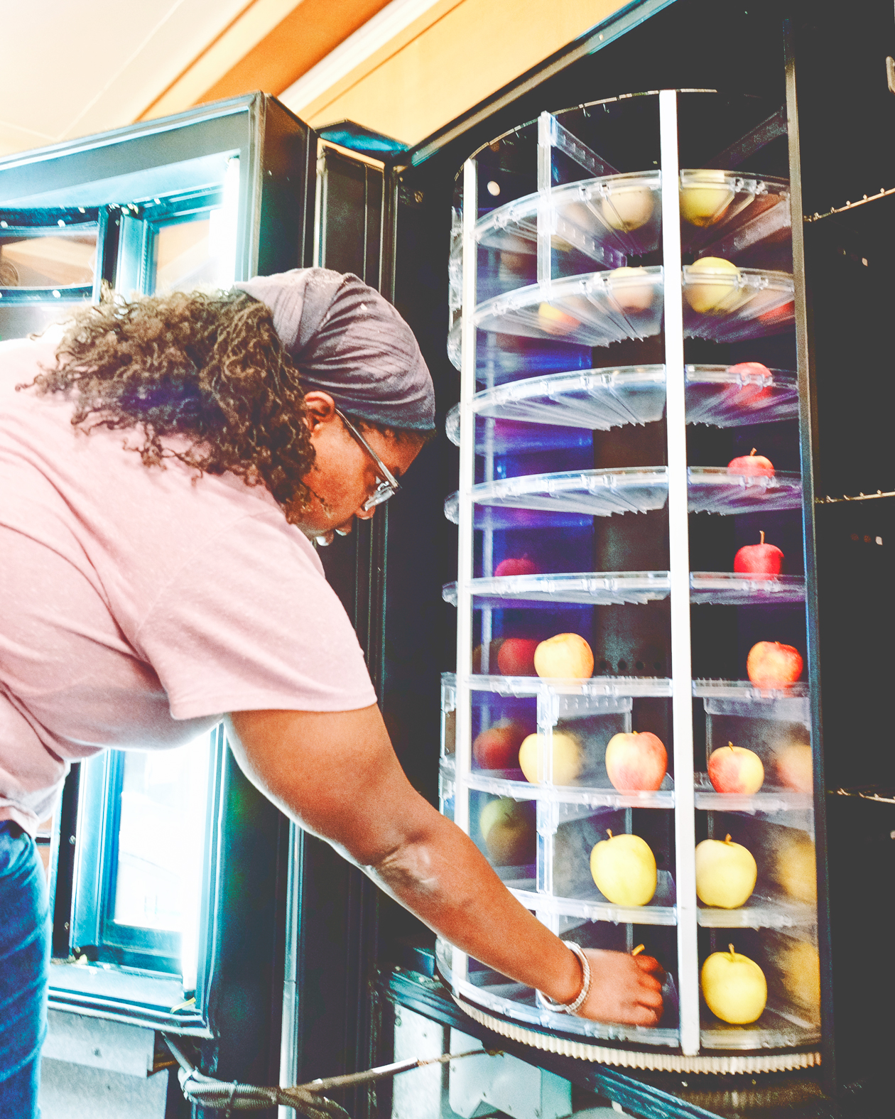CALS’ Beloved Apple Vending Machine Remains Fruit-Full - Cornellians ...