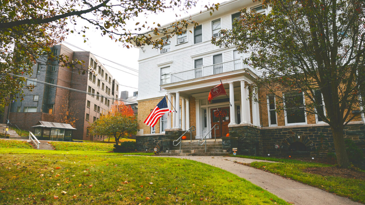 For Student Veterans, Program House Offers a Home Base - Cornellians ...