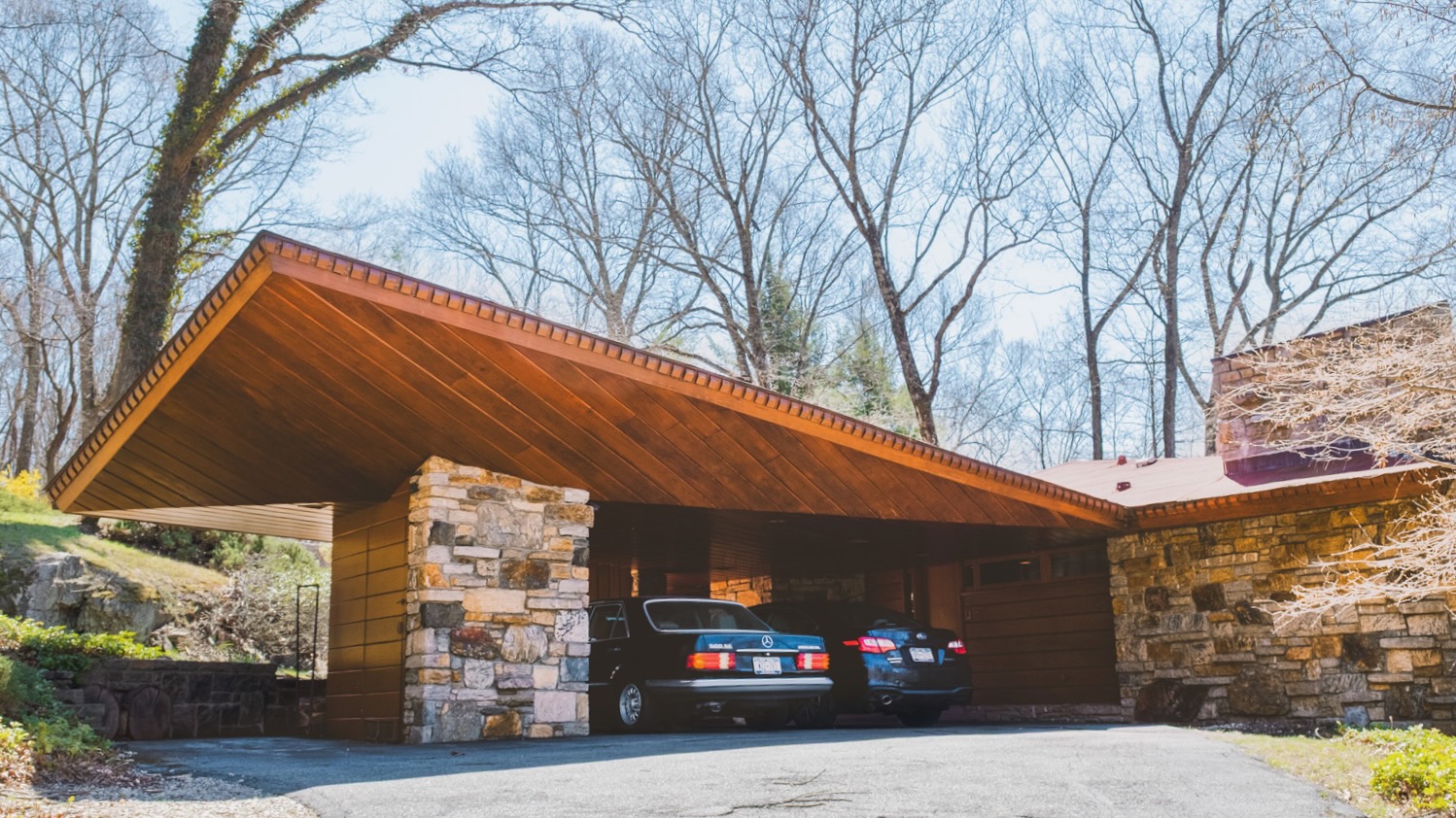 Alum Still Lives in the House Frank Lloyd Wright Designed for Him ...