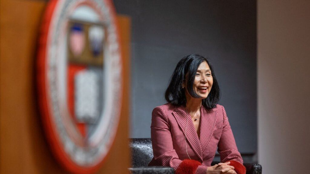 Pfizer executive describes making the impossible, possible - Alumni ...