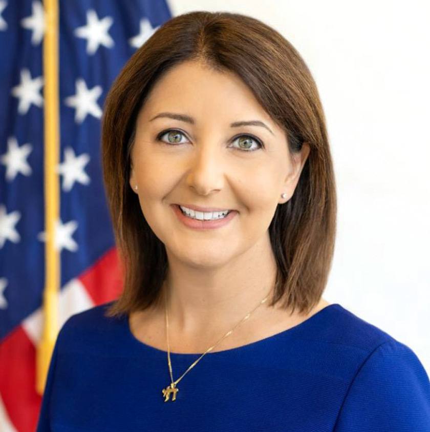 Dr. Mandy Cohen ’00 is new director of CDC - Alumni, parents, and ...